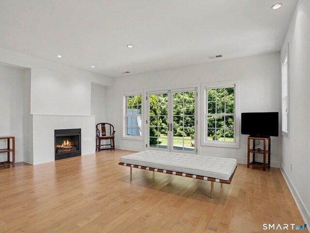 house with 3 bedroom, Stamford CT ES104849533