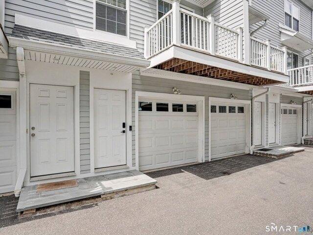 house with 3 bedroom, Stamford CT ES104850720