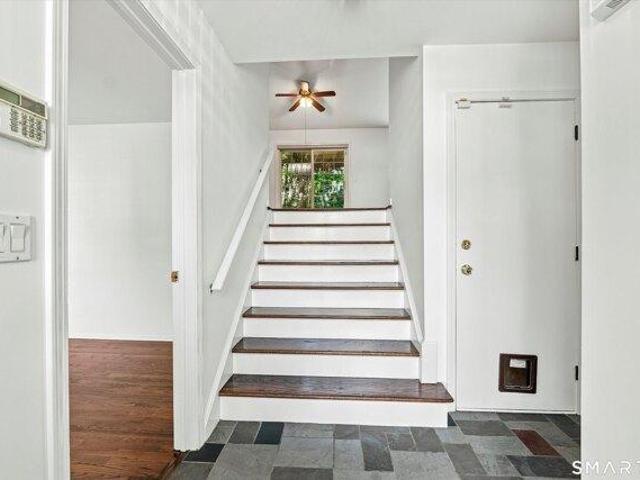 house with 3 bedroom, Stamford CT ES104898461