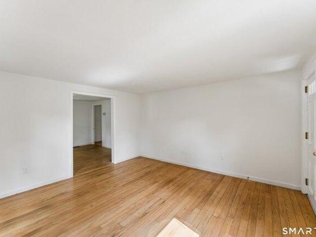house with 3 bedroom, Stamford CT ES104920332