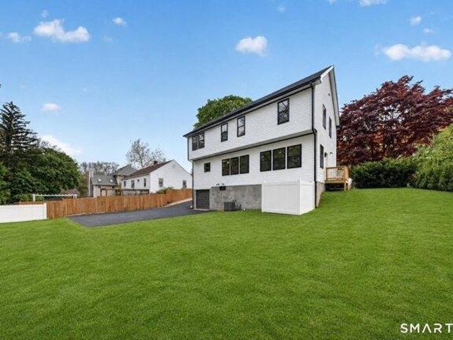 house with 3 bedroom, Stamford CT ES105142262