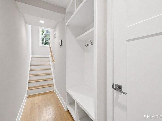 house with 3 bedroom, Stamford CT ES105142673