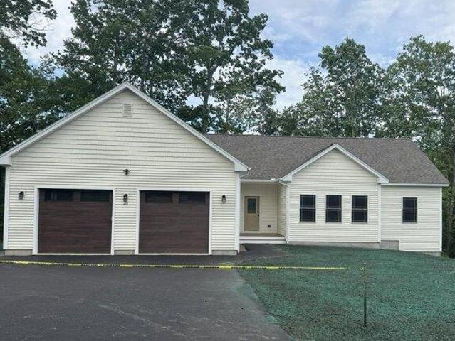 house with 3 bedroom, Standish ME DS103888994