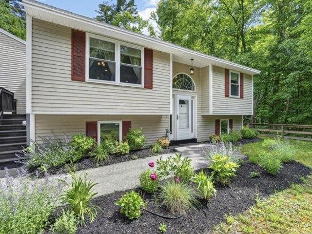 house with 3 bedroom, Standish ME ES105113140