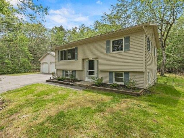house with 3 bedroom, Standish ME ES105117488