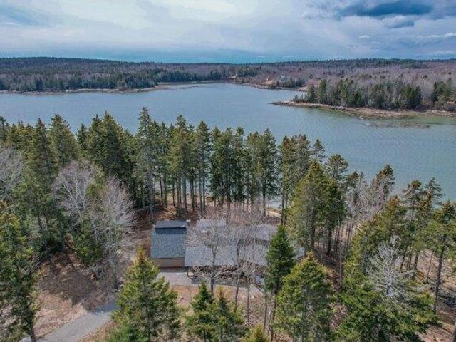 house with 3 bedroom, Steuben ME DLS102729394