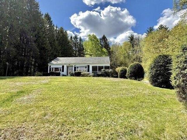 house with 3 bedroom, Sterling MA DLS102635815