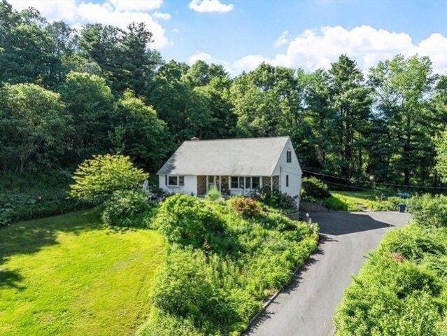 house with 3 bedroom, Sterling MA DS103626223