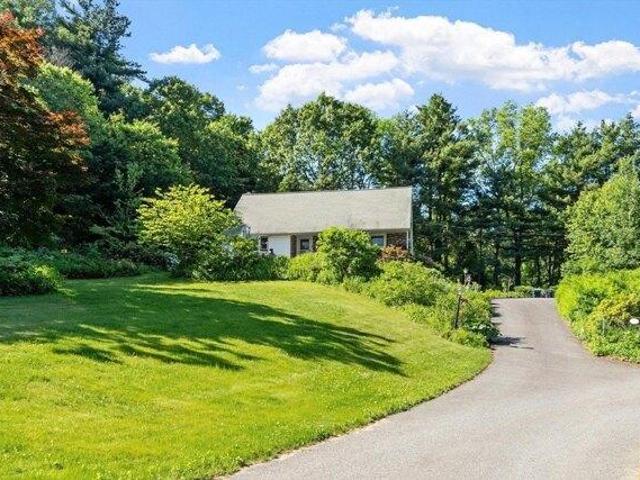 house with 3 bedroom, Sterling MA ES103247782