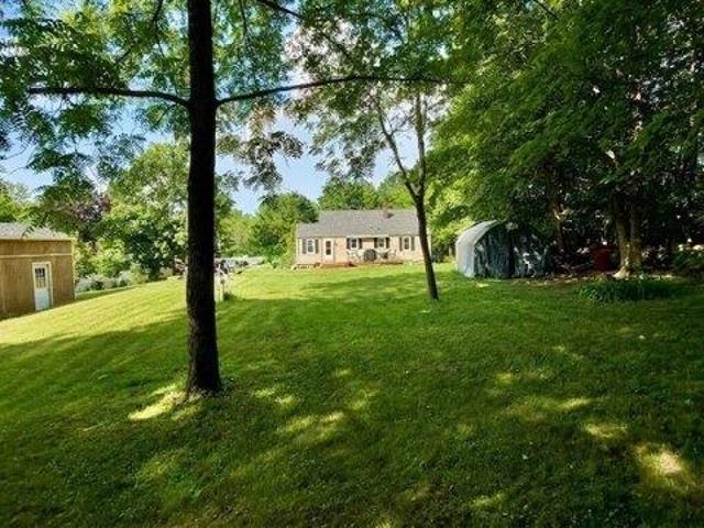 house with 3 bedroom, Sterling MA ES105203651