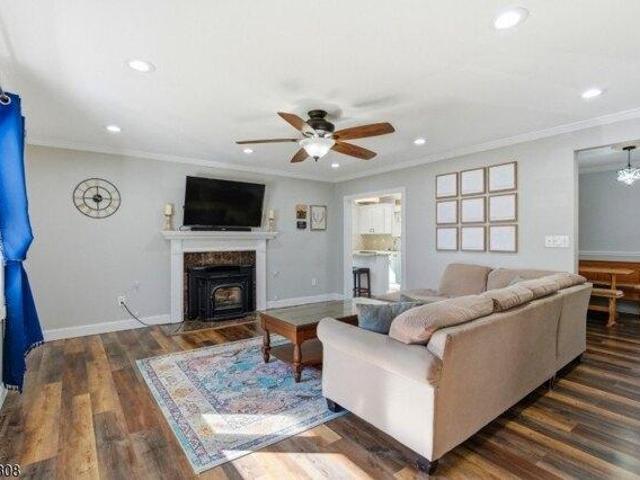 house with 3 bedroom, Stillwater NJ DS102027277