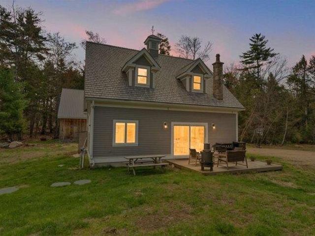 house with 3 bedroom, Strafford NH DLS102409117