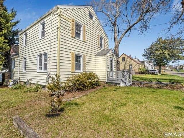 house with 3 bedroom, Stratford CT DLS102563670