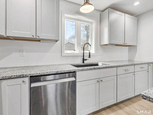 house with 3 bedroom, Stratford CT DS101705477