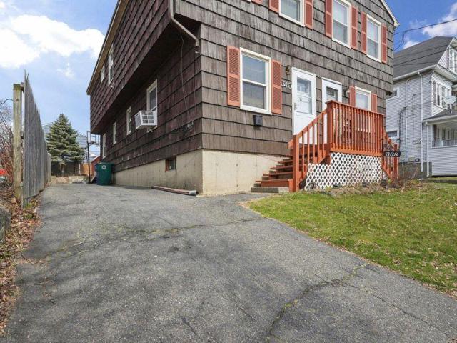 house with 3 bedroom, Stratford CT ES100973575