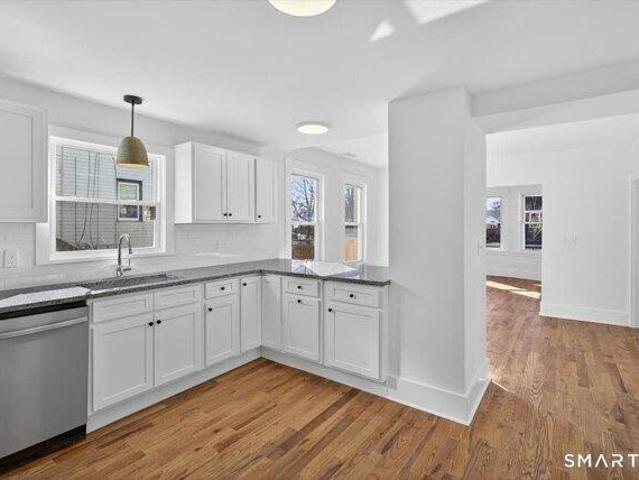 house with 3 bedroom, Stratford CT ES102823612
