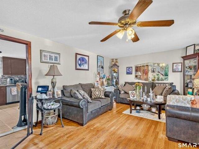 house with 3 bedroom, Stratford CT ES104513936