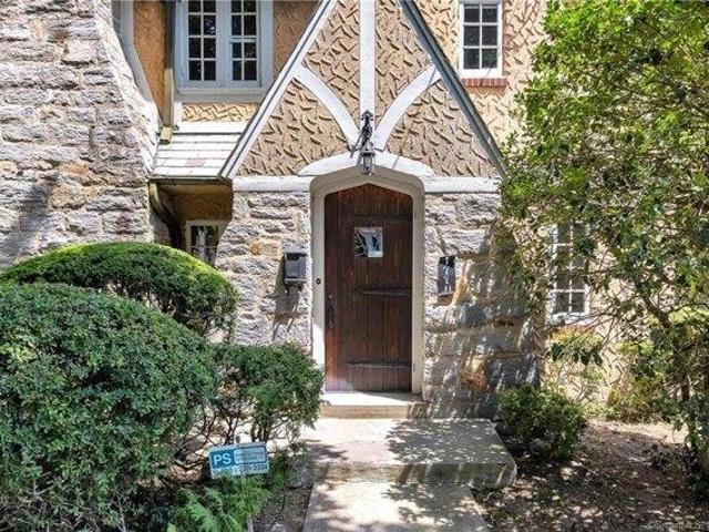 house with 3 bedroom, Stratford CT ES104566750