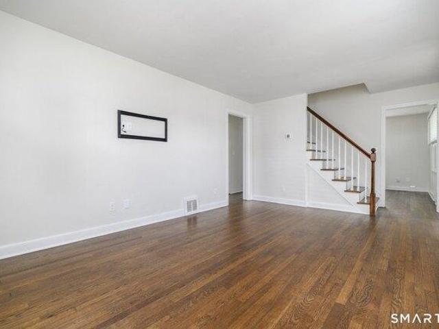house with 3 bedroom, Stratford CT ES104835100