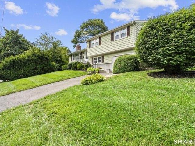 house with 3 bedroom, Stratford CT ES104853541