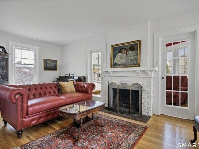 house with 3 bedroom, Stratford CT ES104152208