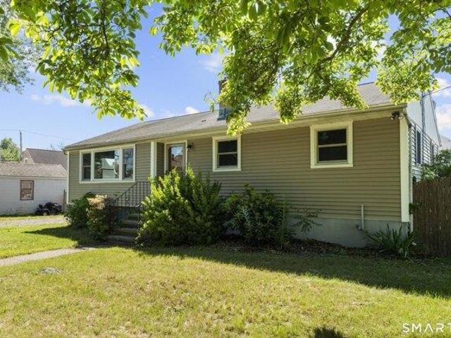 house with 3 bedroom, Stratford CT ES104262219
