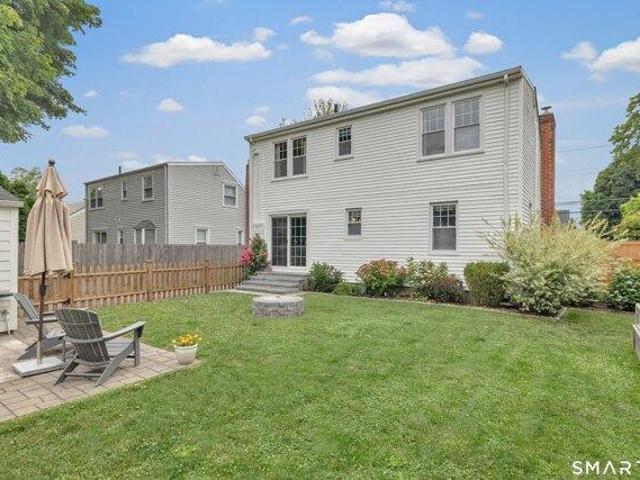 house with 3 bedroom, Stratford CT ES104297527