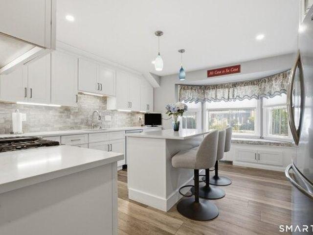house with 3 bedroom, Stratford CT ES104298221