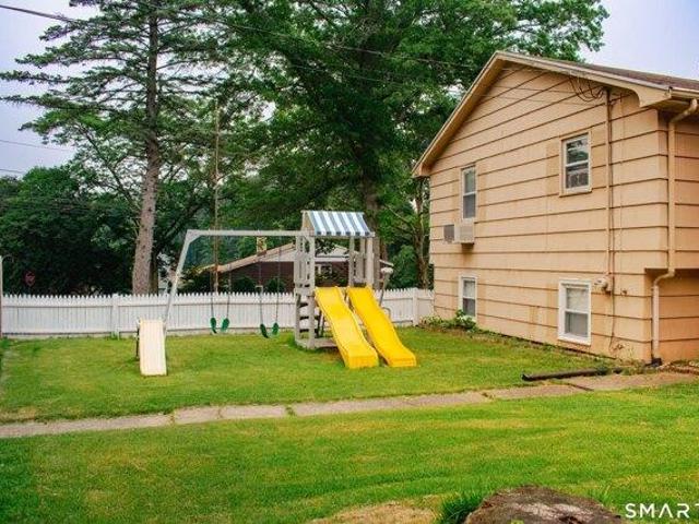 house with 3 bedroom, Stratford CT ES105255700