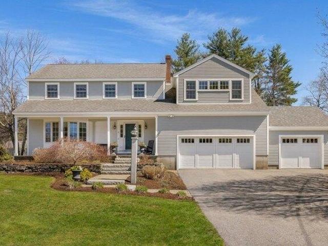 house with 3 bedroom, Stratham NH DS102595412