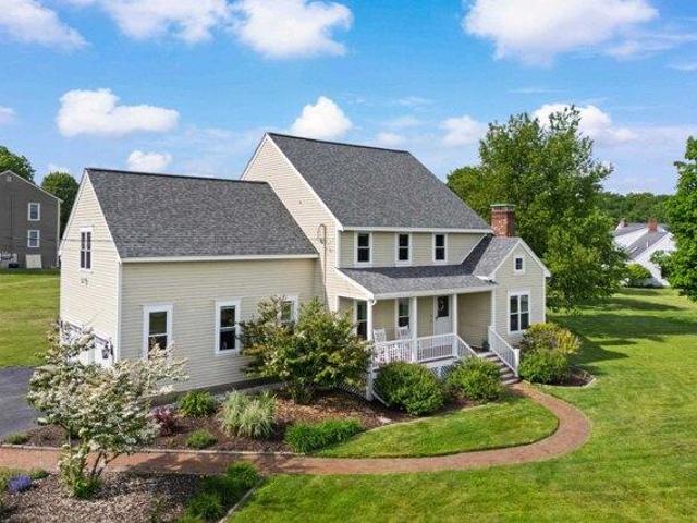 house with 3 bedroom, Stratham NH DS103850646
