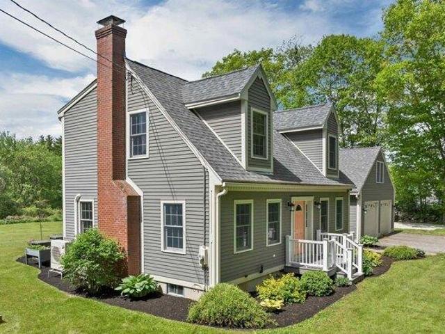 house with 3 bedroom, Stratham NH ES103884976