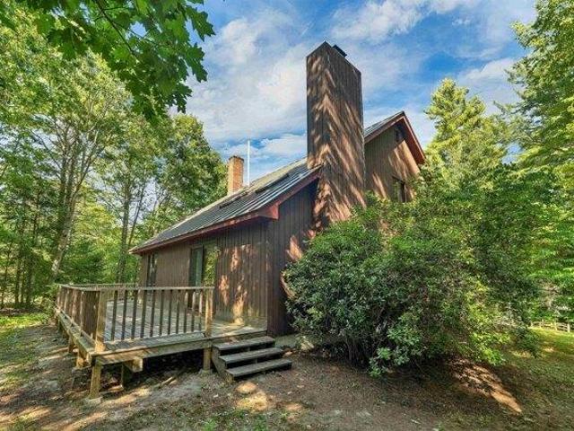 house with 3 bedroom, Sunapee NH ES105231179
