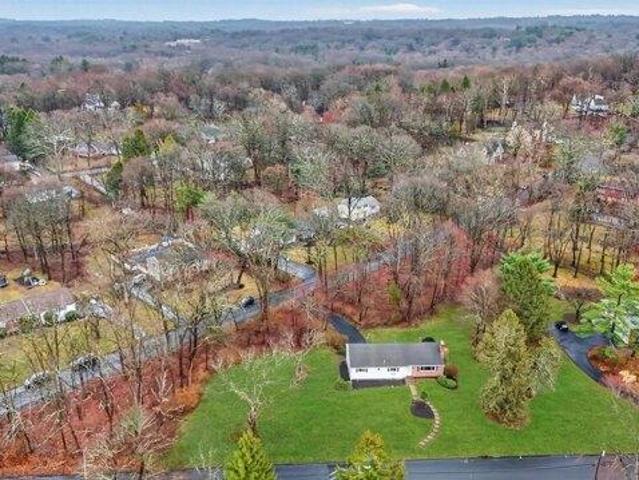 house with 3 bedroom, Suffern NY DLS101799916
