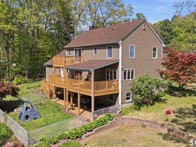 house with 3 bedroom, Suffield CT DLS102280005