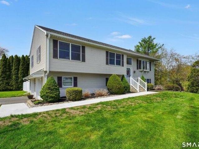 house with 3 bedroom, Suffield CT DS101896297