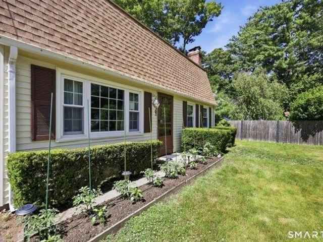 house with 3 bedroom, Suffield CT DS104375619