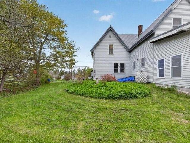 house with 3 bedroom, Sullivan ME ES104332791