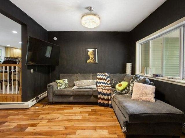 house with 3 bedroom, Surry ME ES104330929