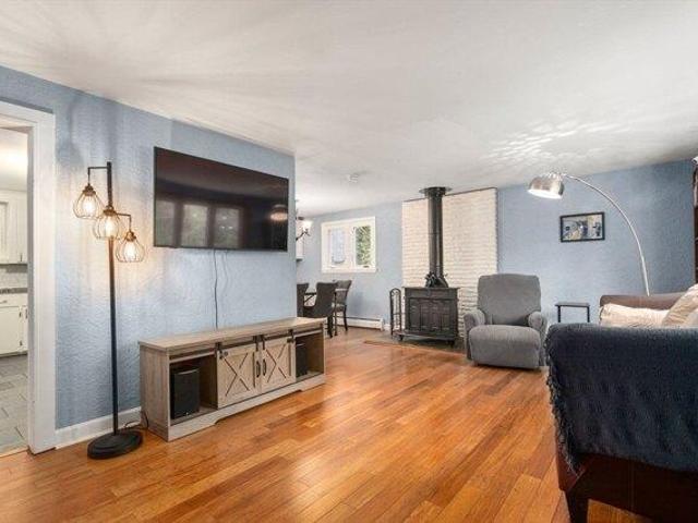 house with 3 bedroom, Sutton MA DS102478053