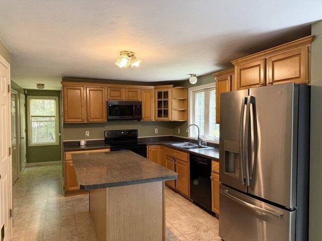 house with 3 bedroom, Sutton MA DS104406590