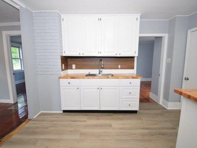 house with 3 bedroom, Sutton MA ES104512063