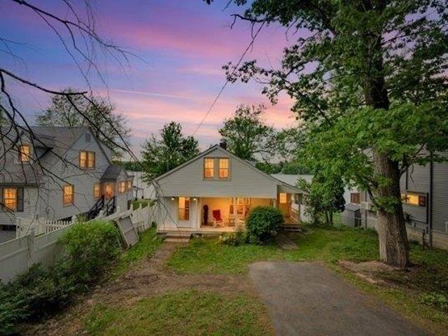 house with 3 bedroom, Sutton MA ES104762043
