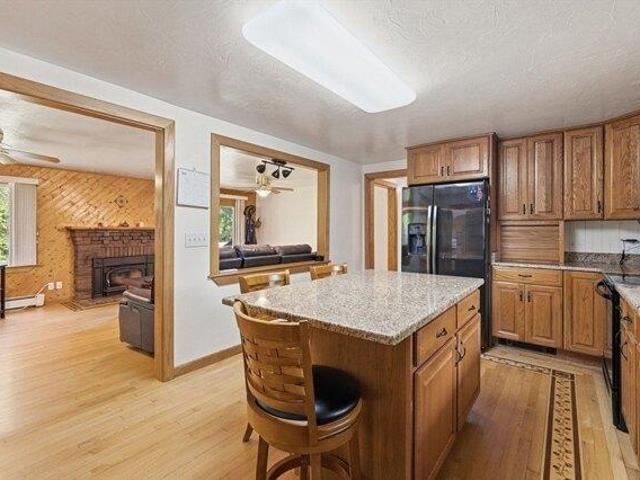 house with 3 bedroom, Sutton MA ES104077934