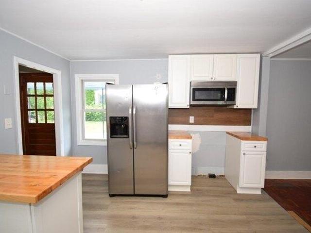 house with 3 bedroom, Sutton MA ES104264383