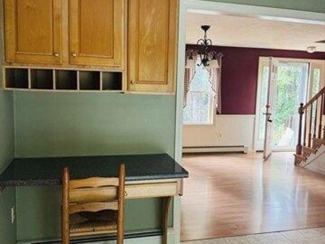 house with 3 bedroom, Sutton MA ES105156095