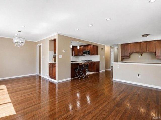 house with 3 bedroom, Syosset NY ES103620515