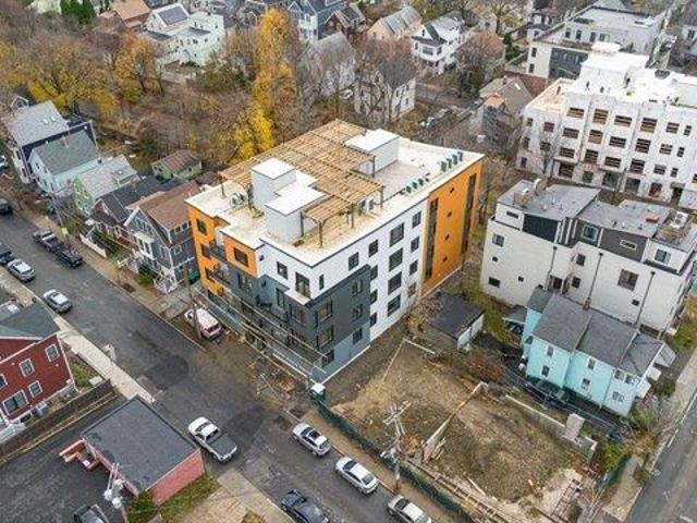 house with 44 bedroom, Somerville MA DS102961135