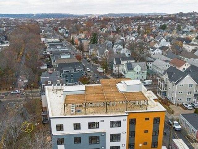 house with 44 bedroom, Somerville MA ES102961135