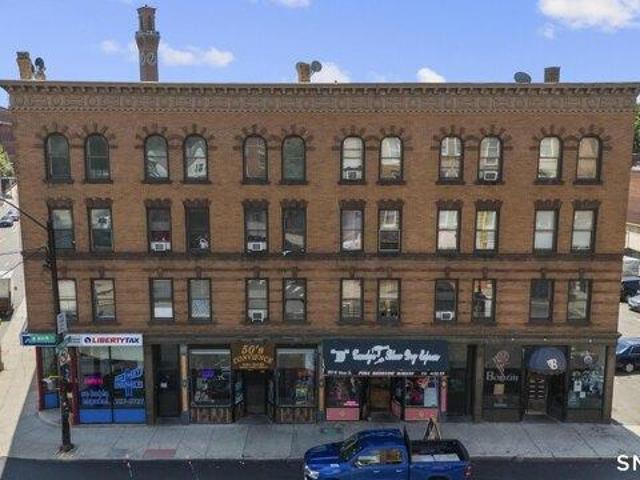 house with 41 bedroom, Waterbury CT ES104849016
